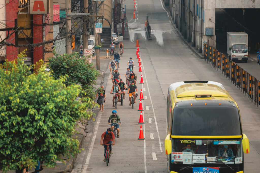 A Woman’s Shortcut to a 22 km, Two-Hour Commute in Manila | The Urban ...